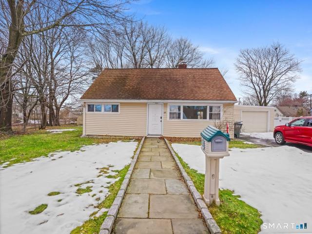 69 Seaver Cir, Bridgeport, CT 06606 | MLS #24157 | Compass