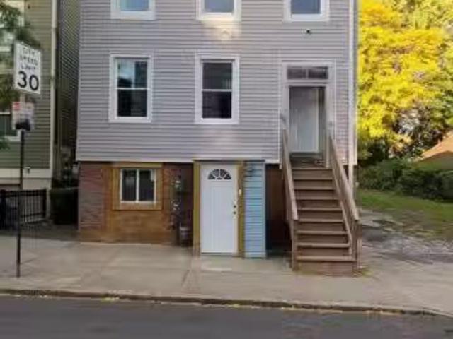 69 second Street, 3, Albany, NY 12210