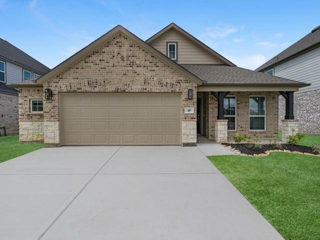 69 Shining Point Dr, Waller, TX 77484