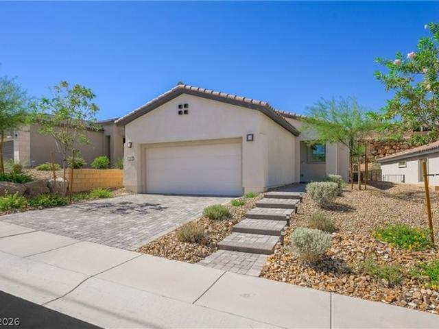 69 Stone Bluff Ln, Henderson, NV 89011