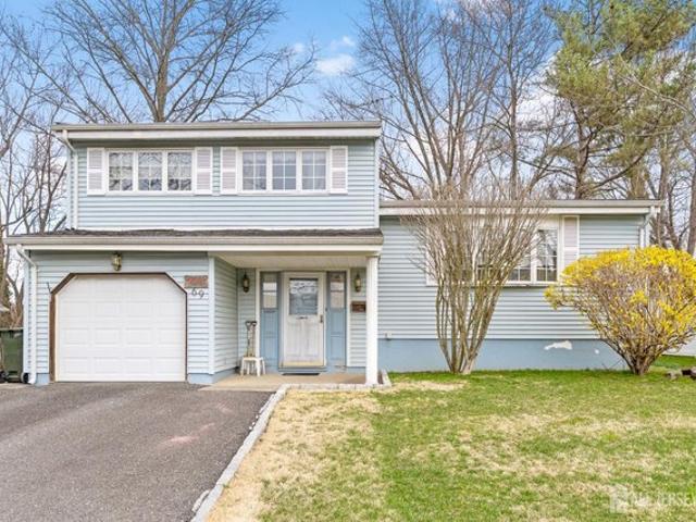 69 Stevens Ave, Old Bridge, NJ 08857