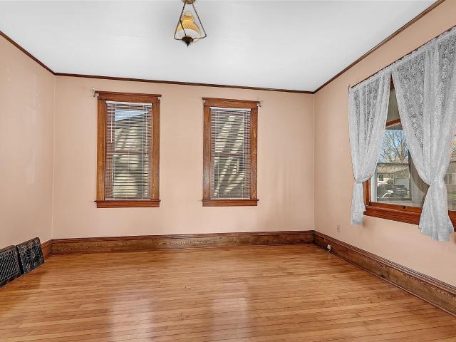 69 Summer Street S