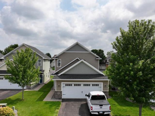 69th Ln NE