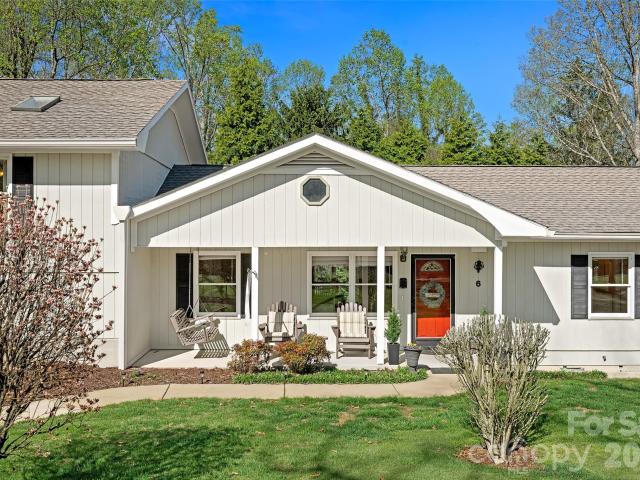 6 Mulberry Dr, Arden, NC 28704 | MLS #4369 | Compass