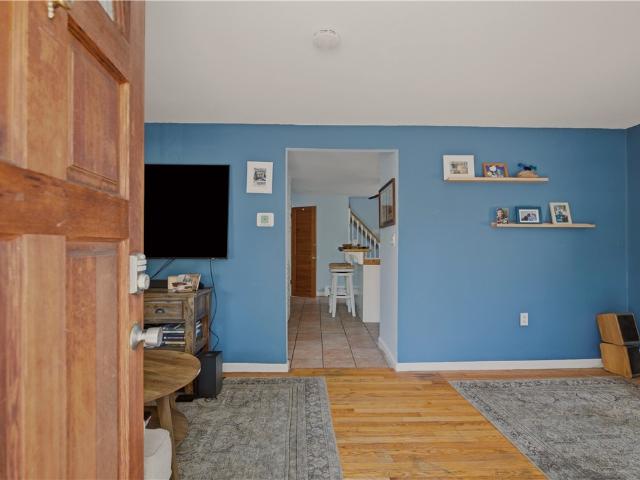6 Murphy Avenue