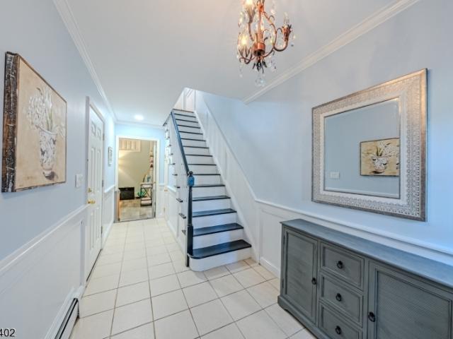 6 Magnolia Ln, Caldwell, NJ 07006 | MLS #4015 | Compass
