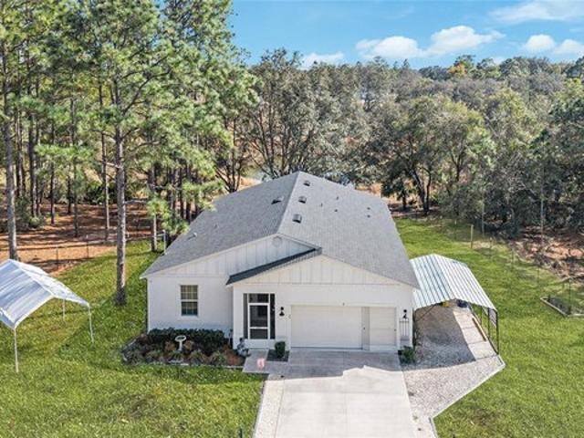 6 Malauka Cir, Ocklawaha, FL 32179