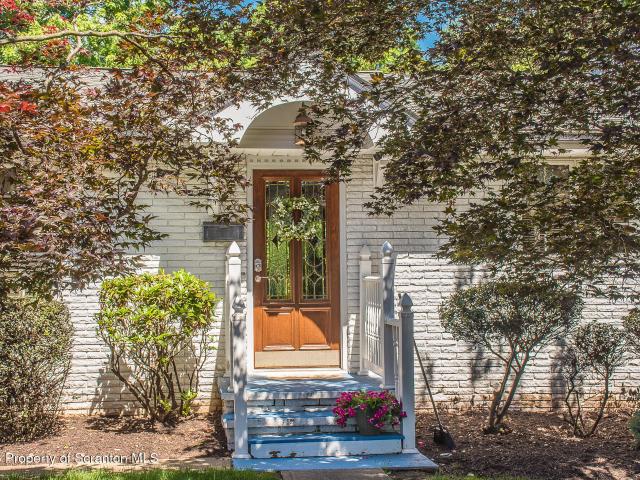 6 Margaret Avenue