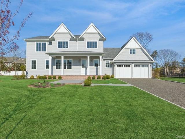 6 Margareta Ct, Westhampton Beach, NY 11978
