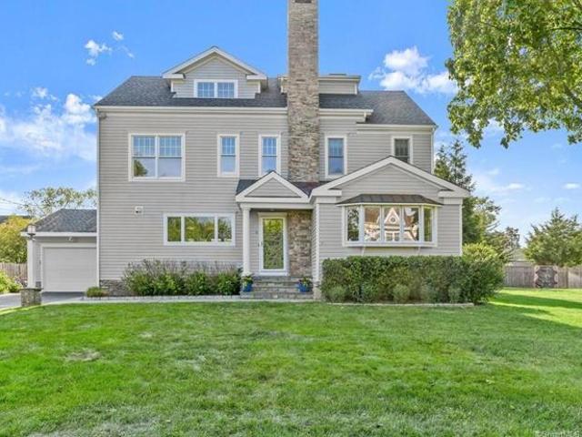 6 Mayflower Rd, Darien, CT 06820