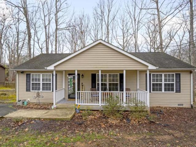 6 Mesquite Pl, Palmyra, VA 22963