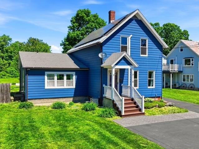 6 Moore St, Erving, MA 01344