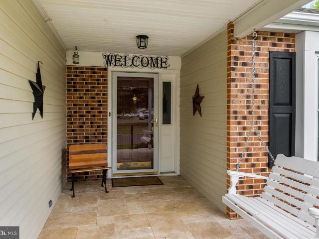 6 Moneta Court
