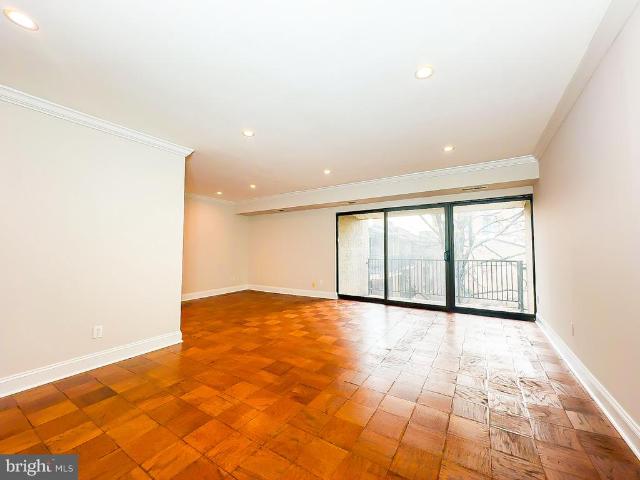 6 Monroe Street # 6 301