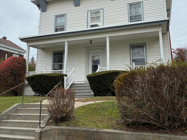 6 Montgomery Terrace