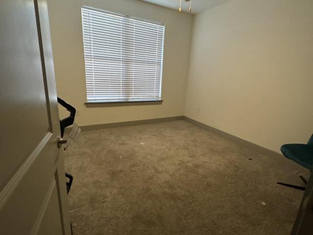 6 month Near UTSA and USAA