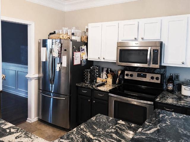6 Month Furnished Room + Utilities