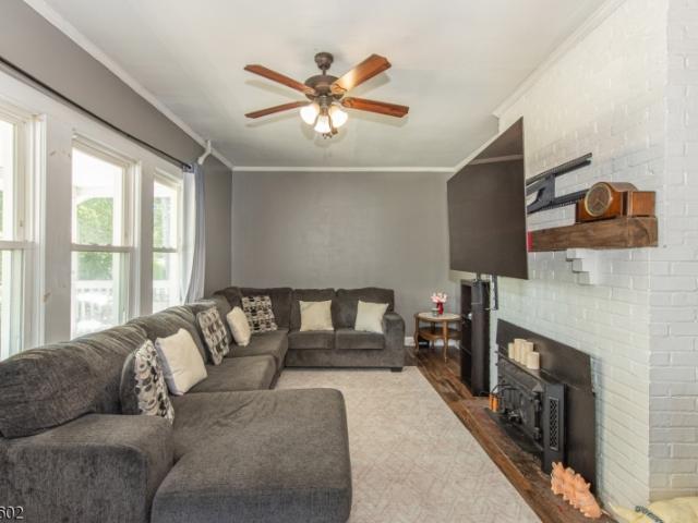 6 N Mount Olive Rd