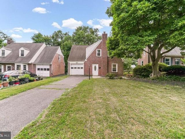 6 N Stuyvesant Dr, Wilmington, DE 19809