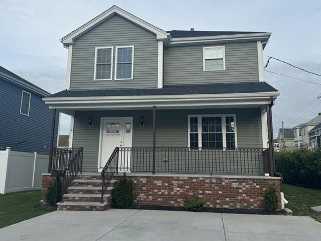 6 N Rocliffe St, Fall River, MA 02723