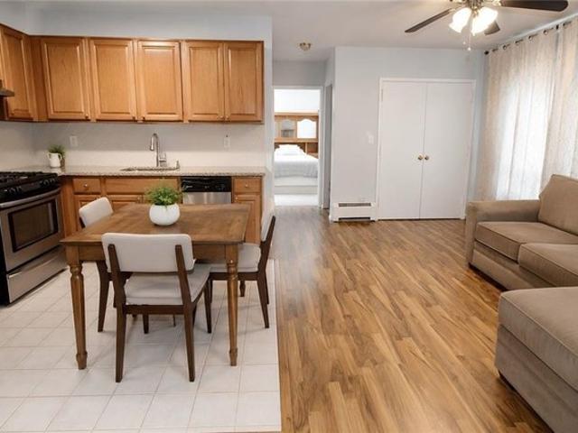 6 New Ln Apt 8D, Staten Island, NY 10305