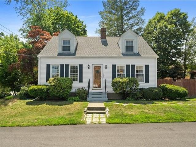 6 Nevada Ave, East Providence, RI 02916