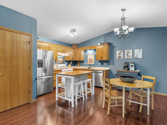 6 Nina Court SW