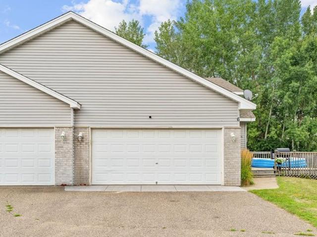 6 Nina Ct SW, Isanti, MN 55040