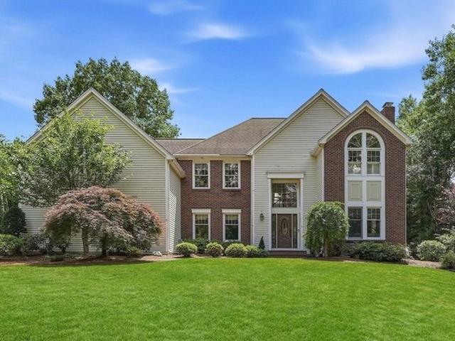 6 Nokomis Way, Natick, MA 01760