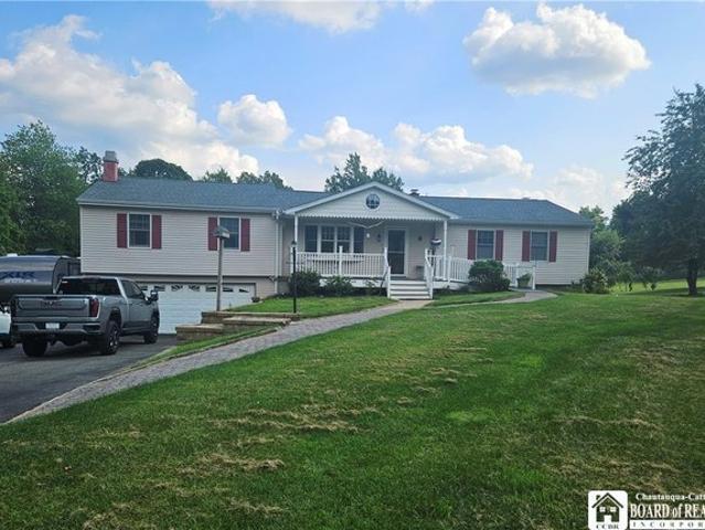 6 Overlook Rd, Pawling, NY 12564