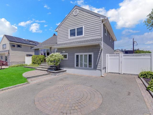 6 Oxford Avenue