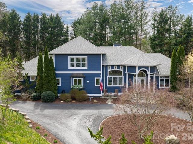 6 Oxford Ct, Asheville, NC 28804