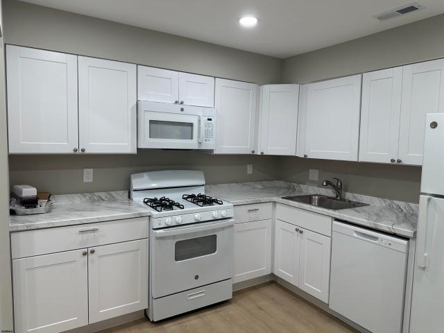 6 Oyster Bay