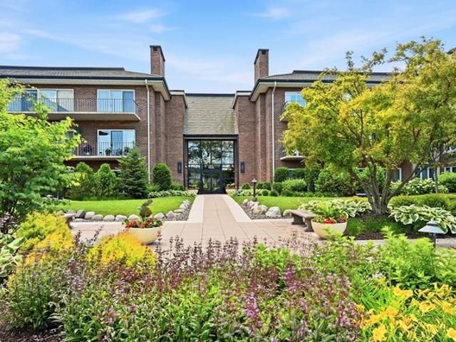 6 Oak Brook Club Dr Apt J308, Oak Brook, IL 60523