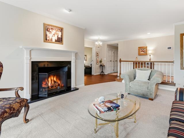 6 Oak Brook Club Drive # J308