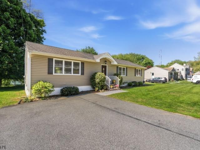 6 Oak Dr