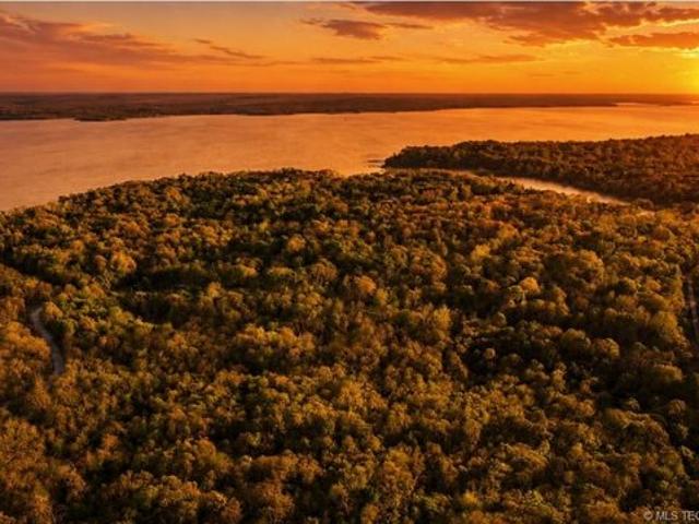 6 Oak Ln, Eufaula, OK 74432