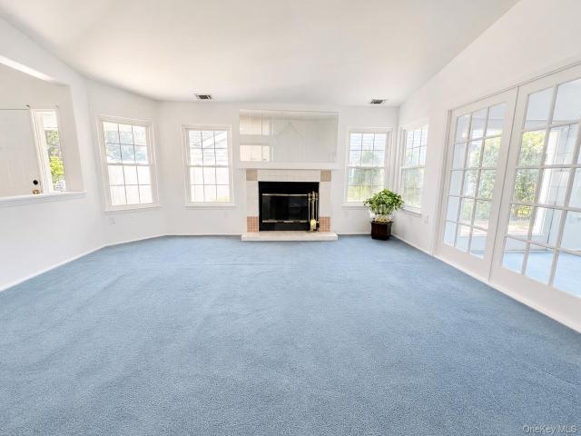6 Oakdale Court