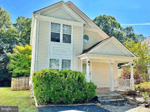 6 Oakdale Court