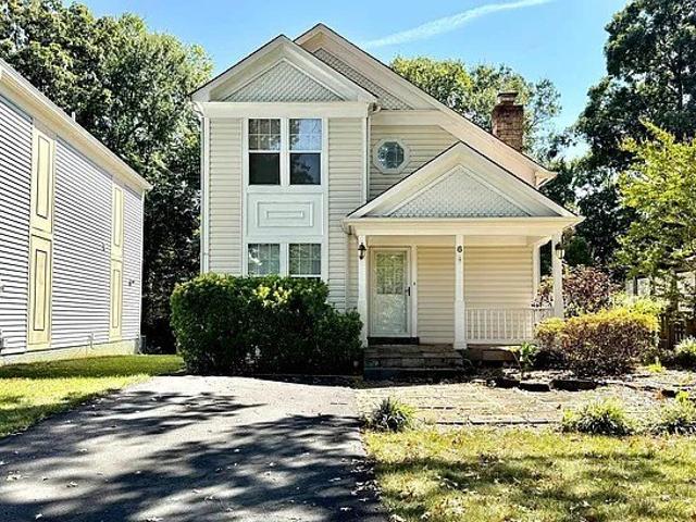 6 Oakdale Ct, Sterling, VA 20165