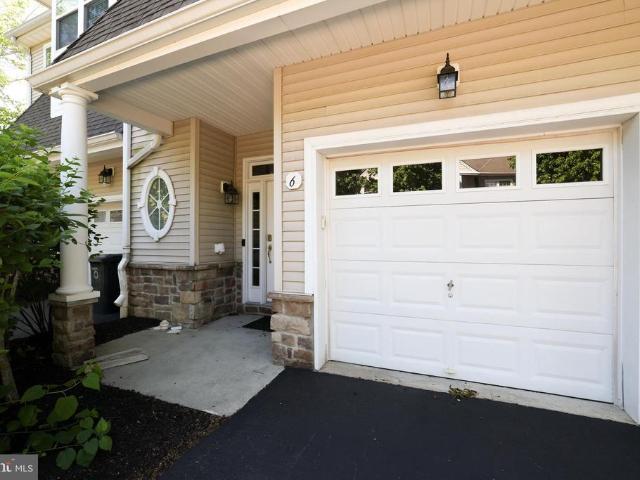 6 Ocean Breeze Court