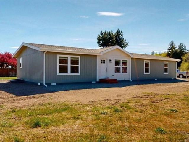 6 Omak River Rd, Omak, WA 98841