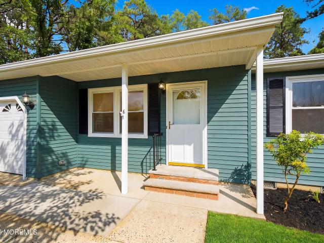 6 Orchard Drive