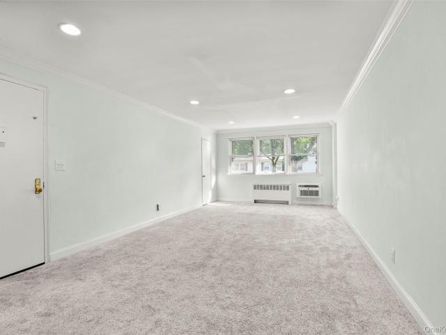 6 Avon Circle C