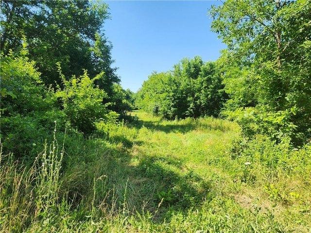 6 Ac E 285th St, Garden City, MO 64747