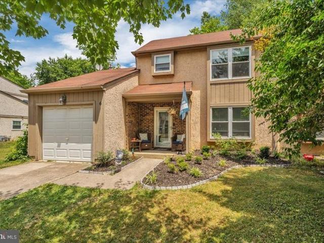 6 Adam Ln, Voorhees, NJ 08043