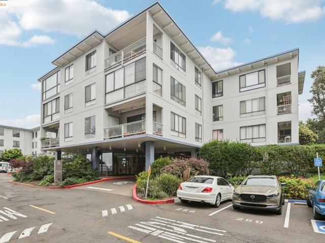 6 Admiral Dr Unit A382, Emeryville, CA 94608