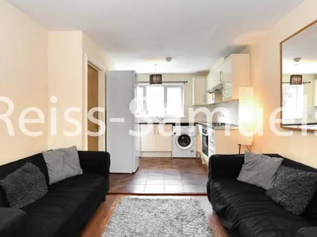 6 Ambassador Square, London, E14 9UX, United Kingdom | 3 bed townhouse for rent #139270048 | Rentberry