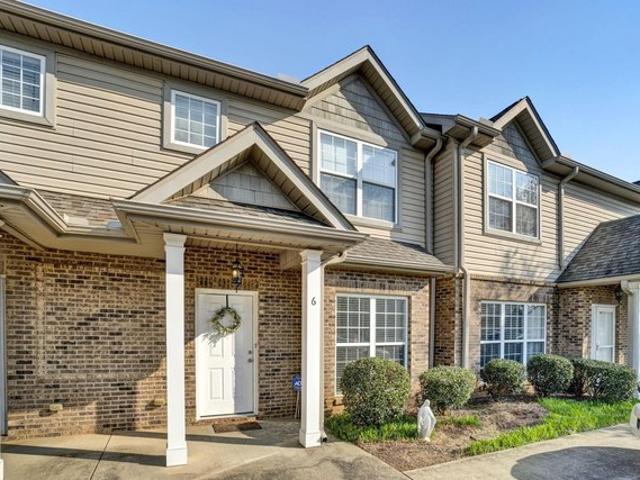 6 Amity Ln, Greenville, SC 29609