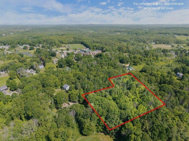 6 Applegate Ln, Kittery, ME 03904